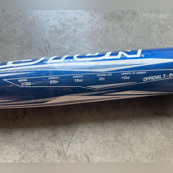 Easton | Other | Easton Model 2tb5 Blue 25 5 Oz 2 Barrell Diameter ...